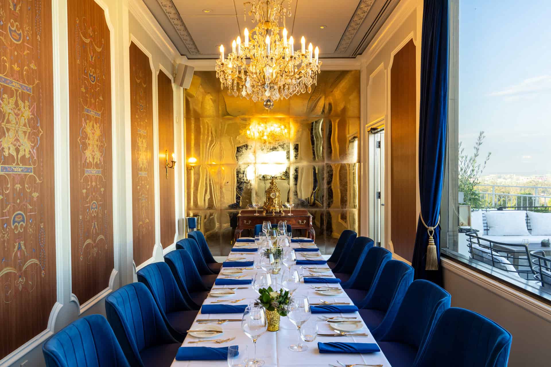 Rooftop Icon, Mister A's - San Diego Architectural Foundation