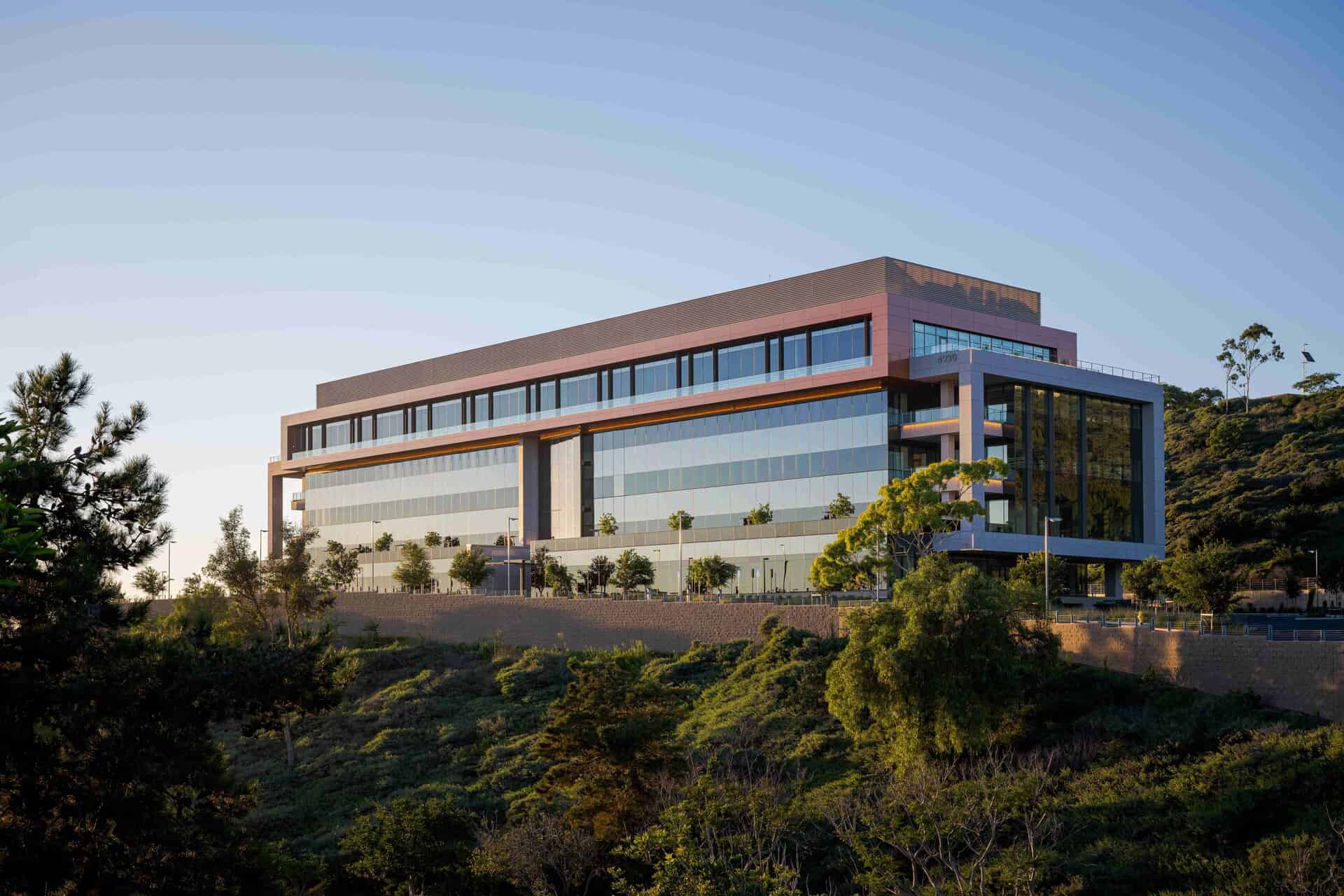 4930 Directors Place - San Diego Architectural Foundation