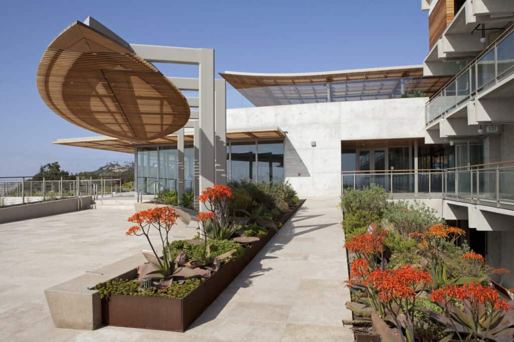 Ted and Jean Scripps Marine Conservation and Technology Facility at UC ...